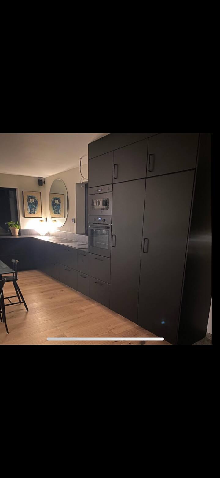 Ett Stort Modernt Hus - Katrineholm