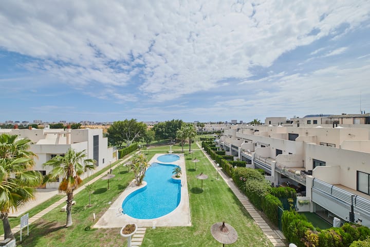 Season Rental, Gran Terraza, Piscina Y Aire A/c - El Campello