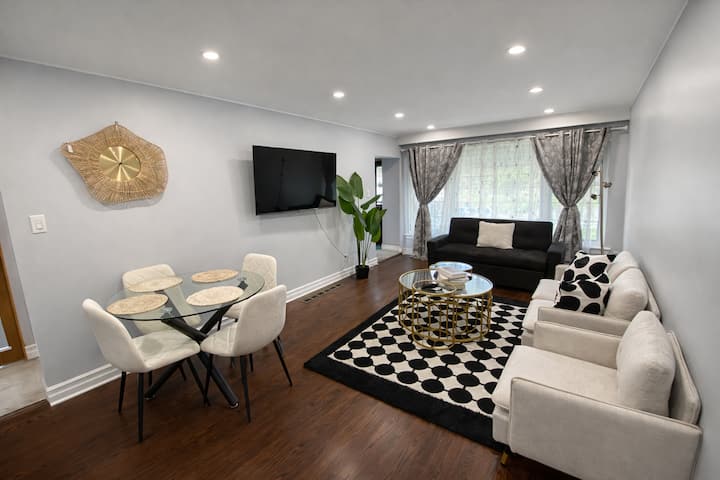 Newly Reno’d 3br W/ Vball Set—near Rogers Stadium! - Toronto