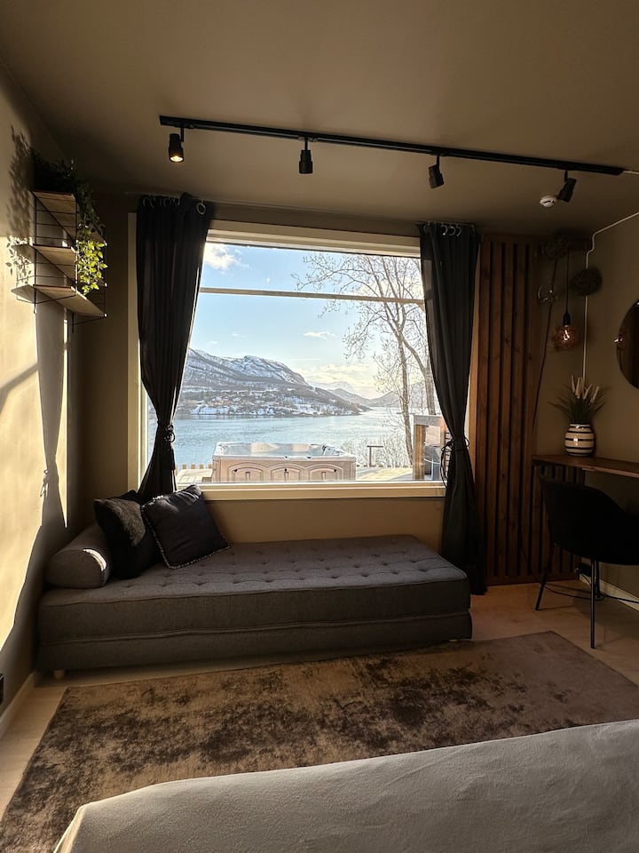Cozy Apartment With Nice View - Norway