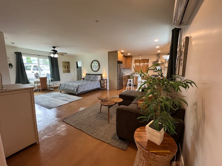 The Zen Den 1 Mile To The Beach - Oceanside, CA