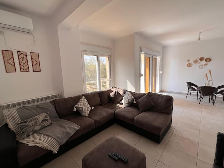 F4 Bahia Appartement Cosy De 140 M² Avec 3 Balcons - Oran