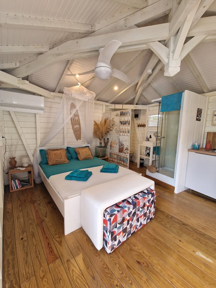 Kay Ti Bwa 
Charmant Bungalow En Bois Créole - Martinique