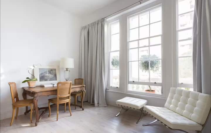 Beautiful First Floor Apartment In Central London - Chelsea