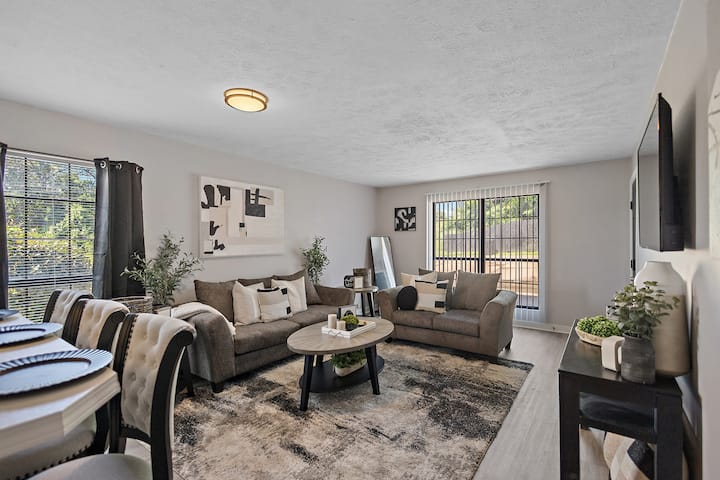 Belhaven Heights Renovated Apartments - Ross R Barnett Reservoir, MS