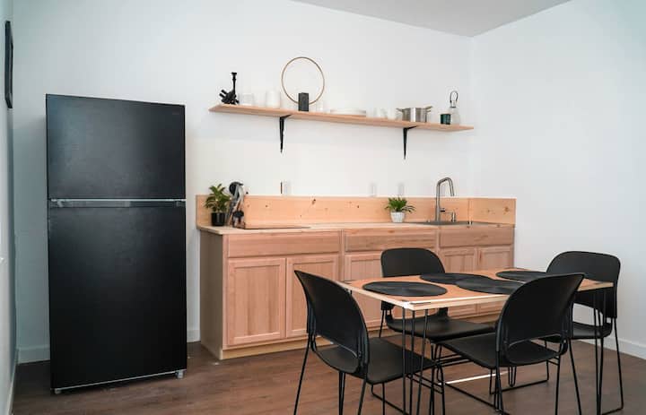 Large 1 Br Apt.  Nw Hnfrd New Build - Hanford, CA