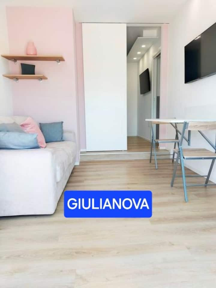 Attico In Centro. Prezzo Valido Per Minimo 3 Mesi - Roseto degli Abruzzi