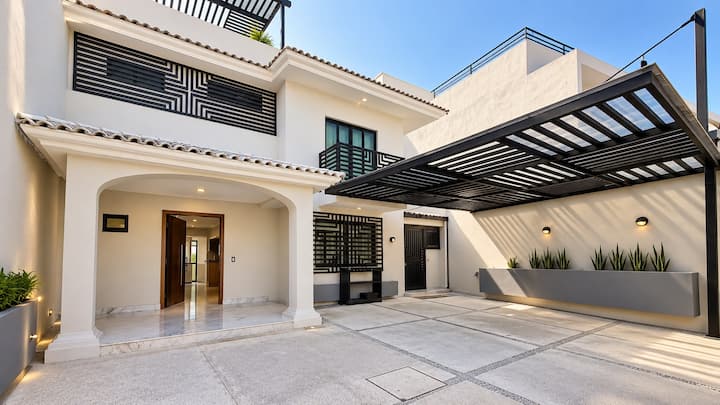 Villa Familiale Trois éTages Avec Piscine Privée - Puerto Vallarta