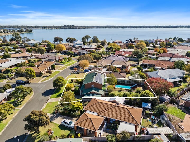 Cade Retreat - Mulwala