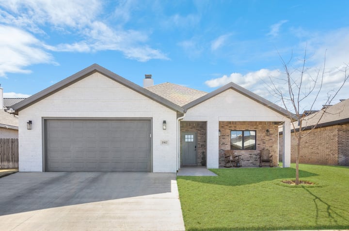 Family Friendly Lubbock Home Near Tech - Lubbock, TX