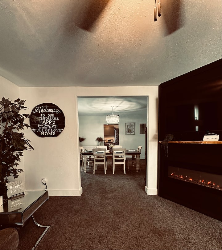 Three Bedroom House In Quiet Neighborhood - Elk City State Park, Independence