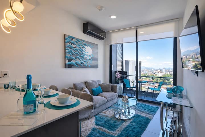 Escalante | 18th Floor View |Rooftop Pool |Parking - 聖荷西