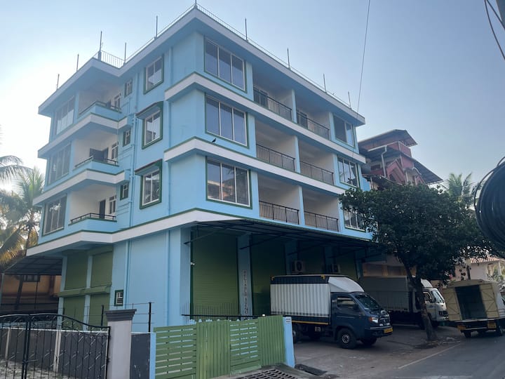 4 Flats All 2bhk (A/c)
Comfortable & Prime Area - Goa