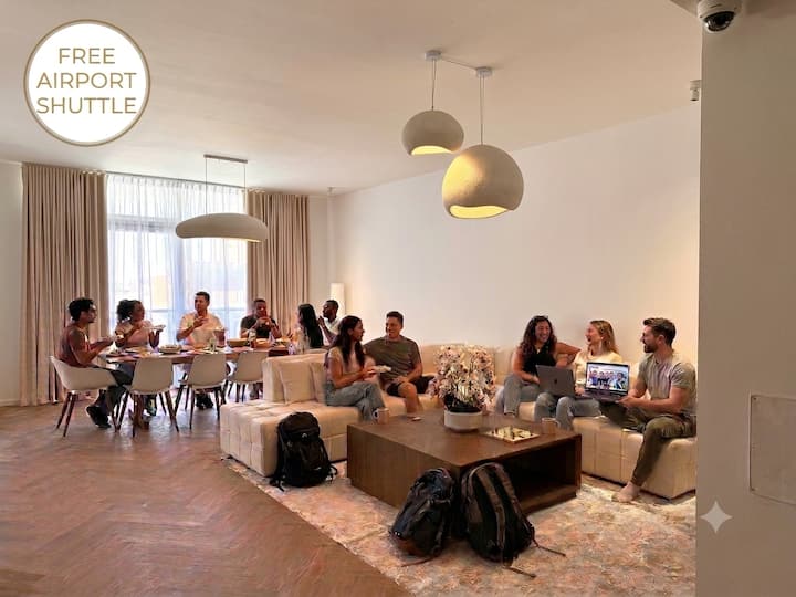 Cozy Bunkbed In Luxe Hostel | Free Airport Shuttle - Abu Dhabi