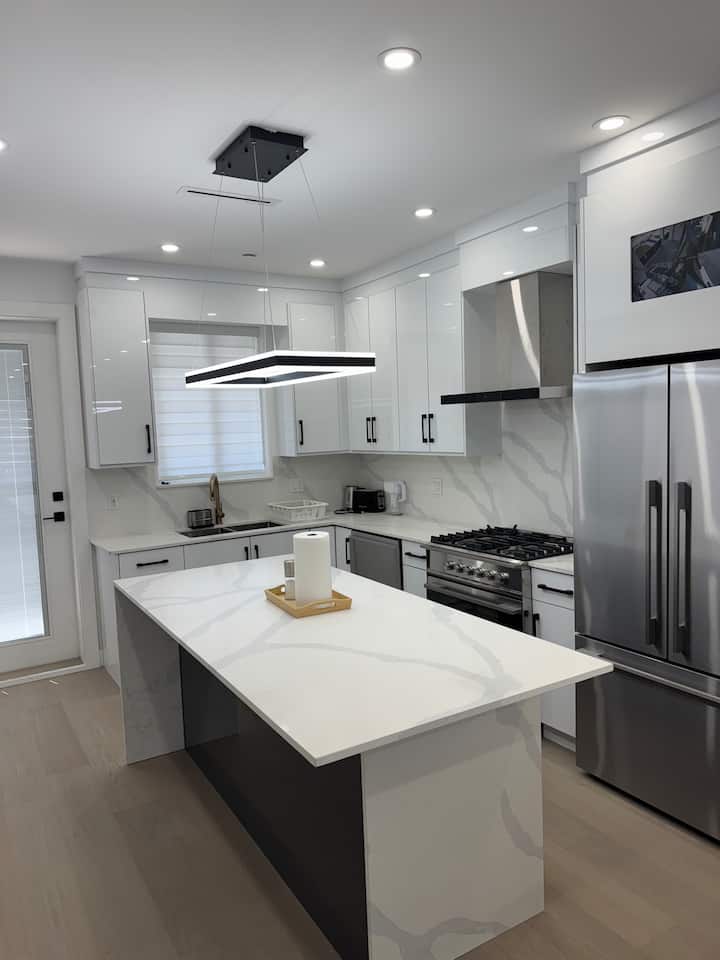 Cozy 2br, 2.5-bath Home In Vancouver Ac Available! - Vancouver