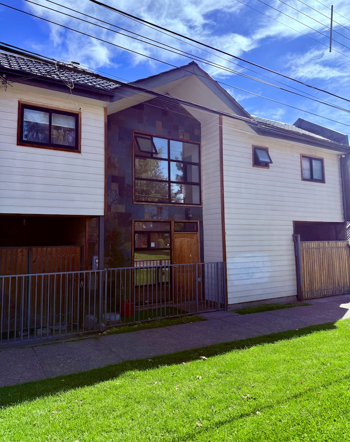 Casa Céntrica Casa Yemel - Coyhaique