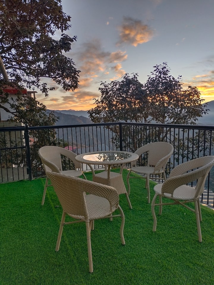 “Serene Mountain Villa With Private Swing | Chail” - Chail