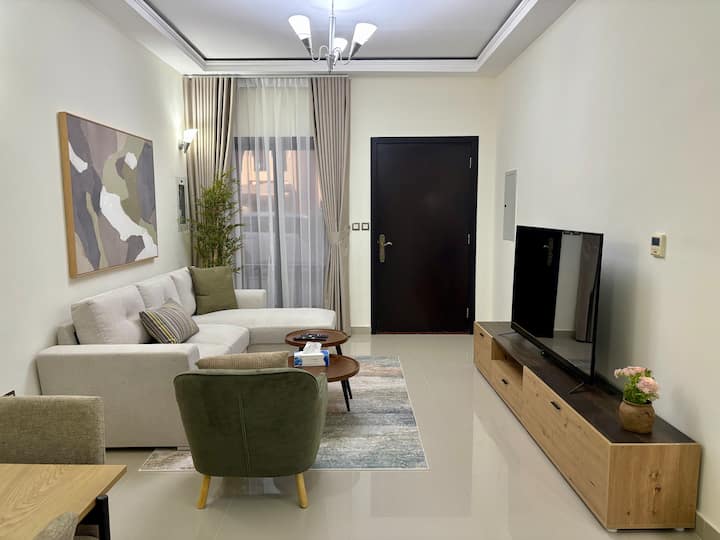 Spacious 3br Villa Near Airport - Abu Dhabi
