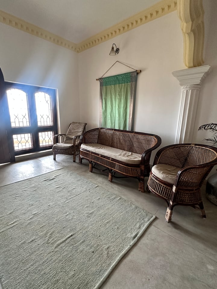 Trivi -6 Kovalam Beach View Room - Kovalam
