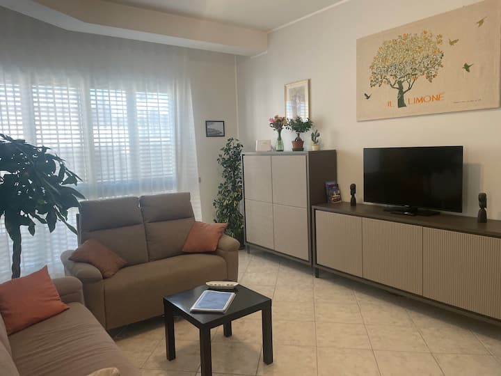 Casa Buonarroti, Pochi Passi Da Spiaggia E Centro - Pozzallo