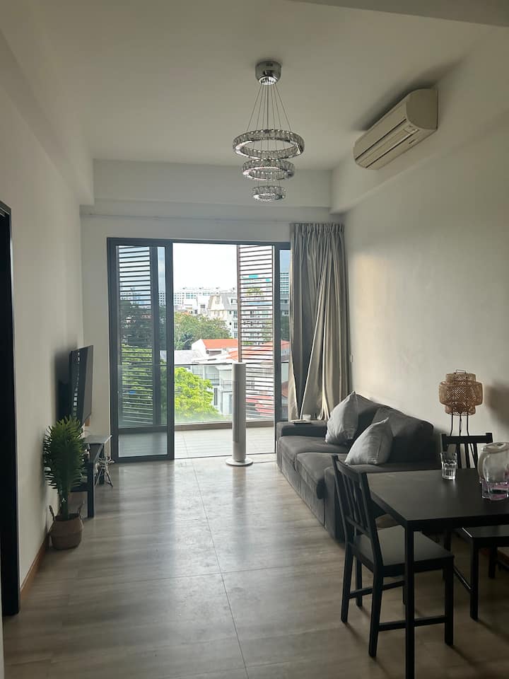 Bali Inspired Sea-side Bungalow - Pasir Ris