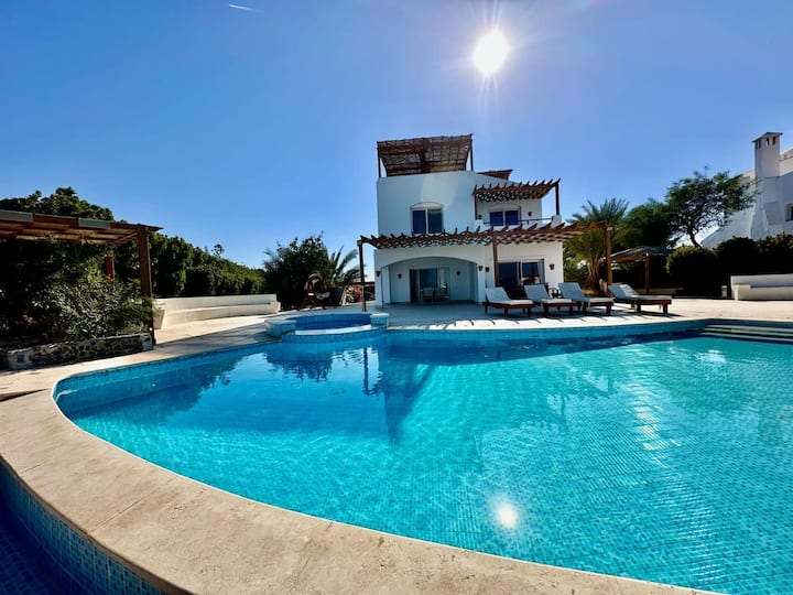 5 Bedroom Villa & Private Pool - Hurghada
