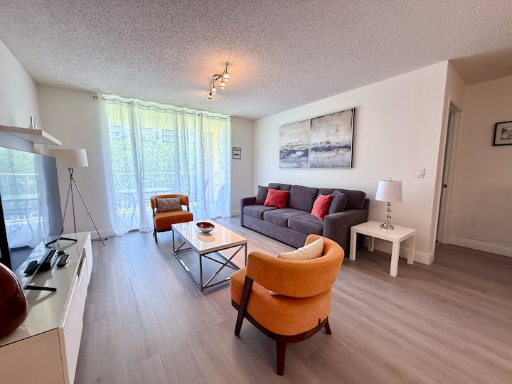 Quiet And Comfortable Apartment. Free Parking/wifi - Aventura, FL