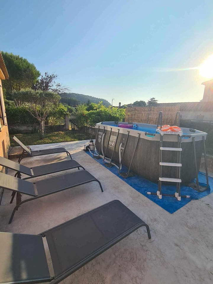 Chez Moune - Villa Paisible Avec Jardin - Le Luc