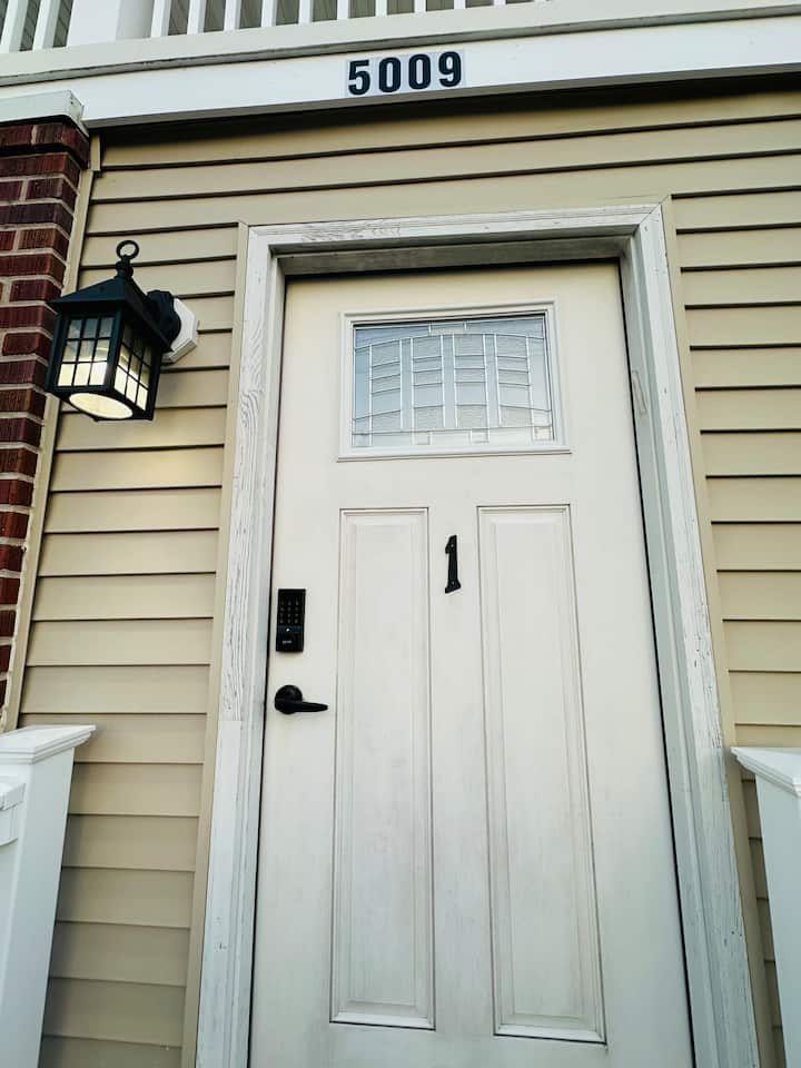 Elite Luxurious Apartment 3 Bdr 2 Blocks To Beach - Cape May, NJ
