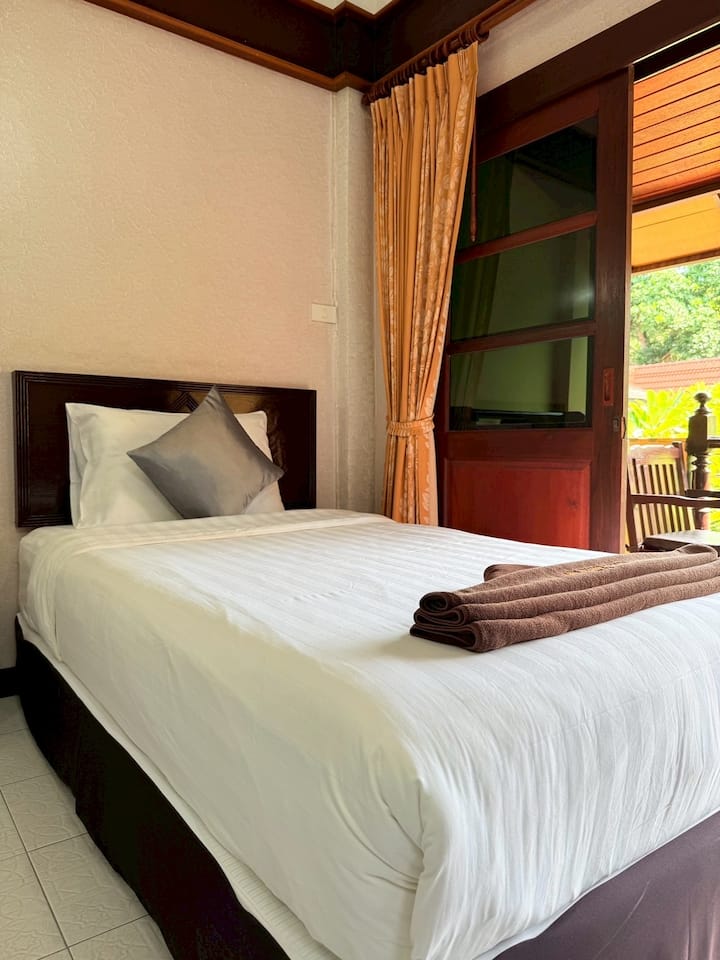 Koh Tao Divers As, Twin Bed, Sairee 3/1 - Ko Tao