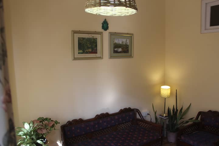 Junkeri 1bhk Apartment - China