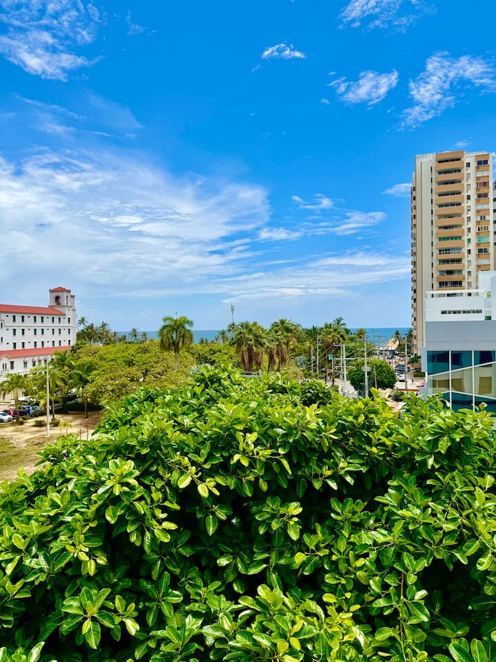 Apto En Bocagrande A Unos Pasos De La Playa - Cartagena