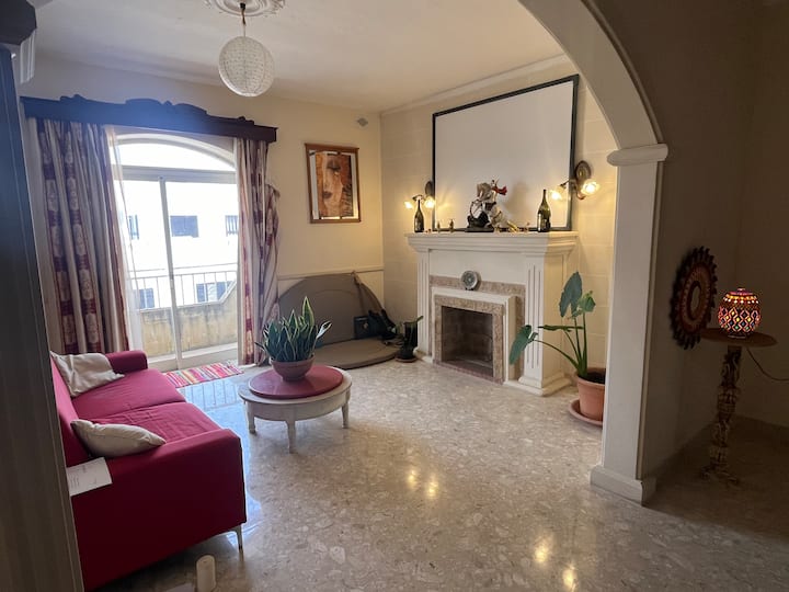 Spacious Room In Artsy Space - Malta