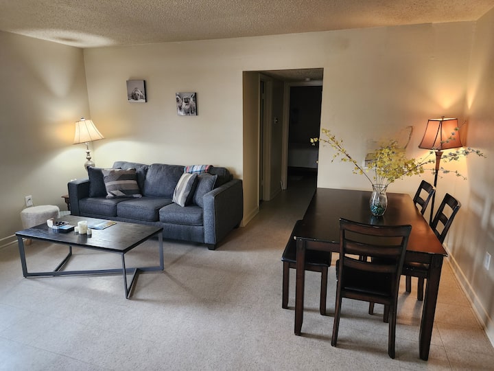 Comfy Corner Refuge - Baton Rouge, LA