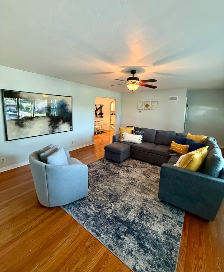 Sunshine Blues - Great Location & Neighborhood - Ponca City, OK