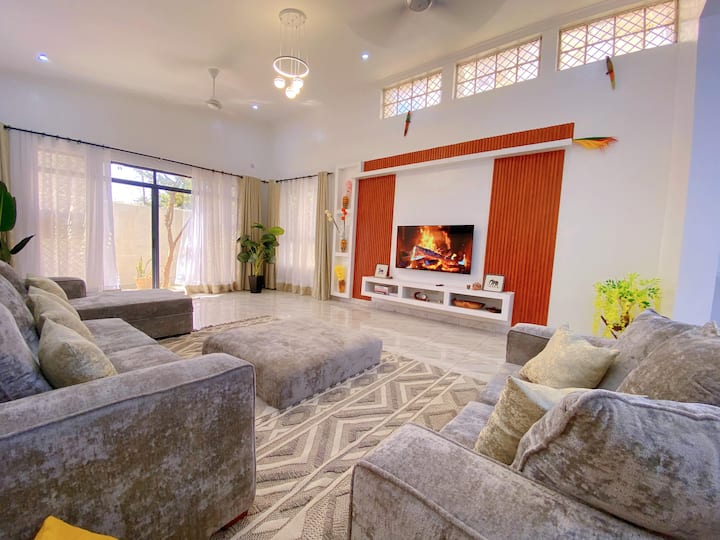 Luxurious Villa Near Bamburi Beach - Mombasa - Mombasa