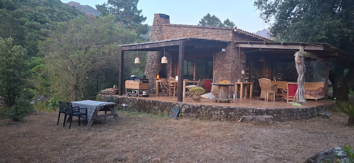 Jolie Maison En Bord De Rivière - Galéria