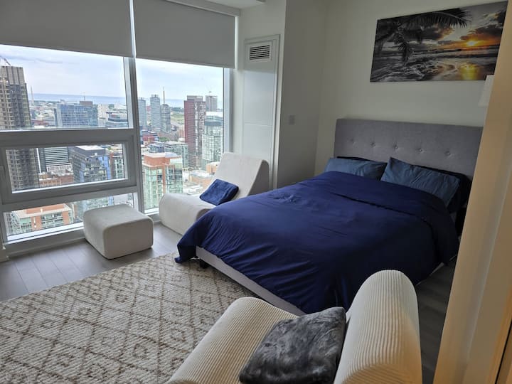 Downtown Toronto Core | Studio Apartment - Toronto
