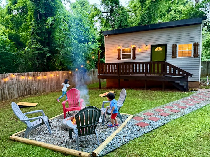 Tiny House 5 Mins 2 Uptown *Fenced Yard* Fire Pit* - Charlotte, NC