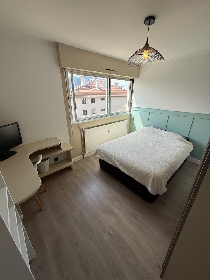 Chambre Proche Tram/ Gare/ Frontière - Annemasse