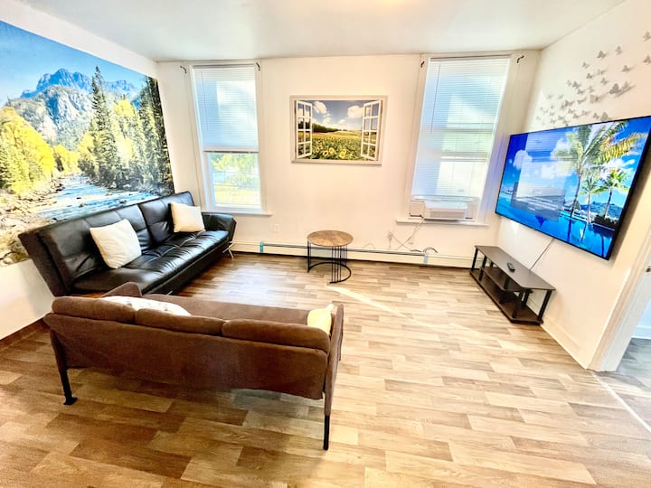 Hopkinton 3bed 2bath Apt With 3 Beds And 2 Futons - Massachusetts