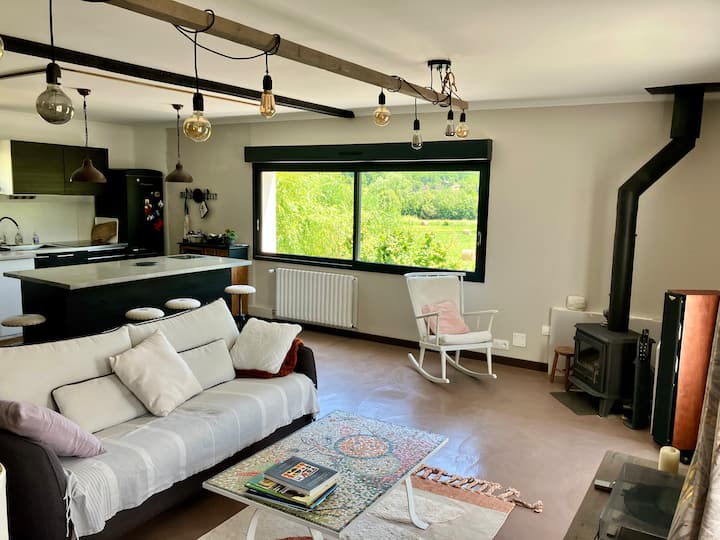 110 M2 Dans Ancien Entrepôt, Vue Panoramique - Castellane