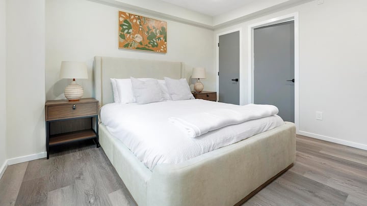 Landing | Stylish 2bd, Clubhouse, Gym - Philadelphia, PA