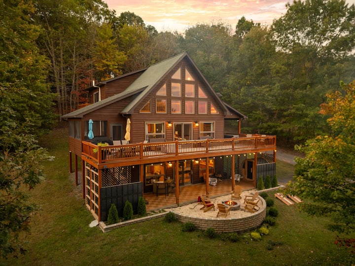 Luxury Chalet: Sauna, Hot Tub, Views, Tesla Ev - Maryland (State)