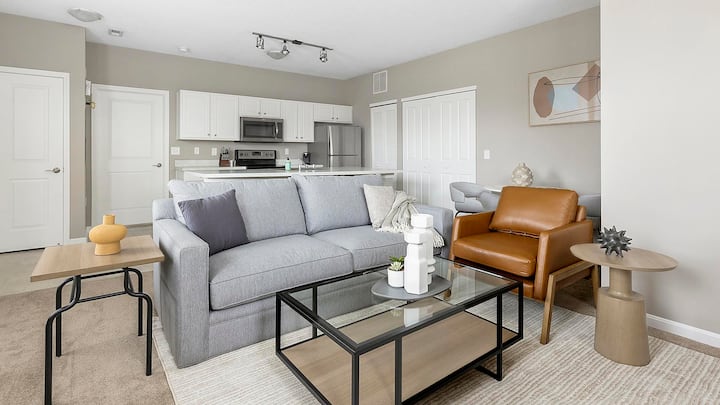 Landing | Chic 1bd, Gym, Pool - Columbus, OH