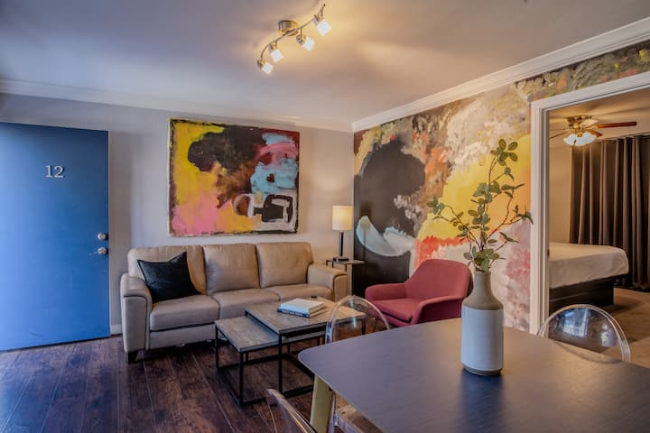 2br The Raven Flats 12 | Hermann Park, Med Center! - Houston