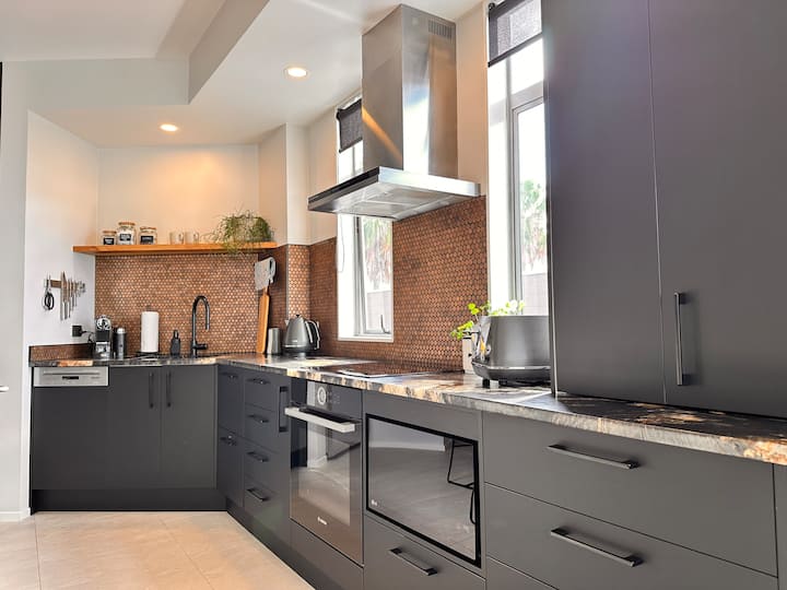 Stylish Freemans Bay Stay - Auckland