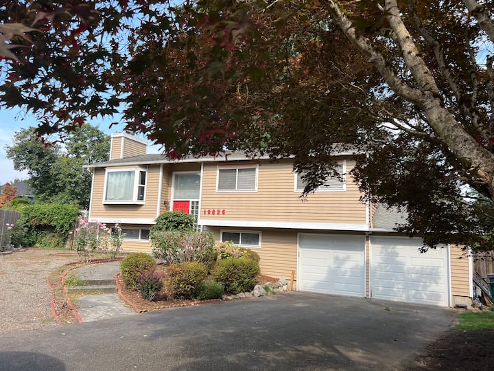 Beautiful 5 Bd Home-kirkland - カークランド, WA