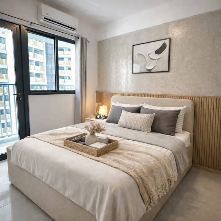 Muji Style Unit In Fuente W/balcony & Free Parking - Cebu