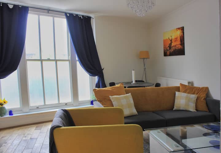Stylish & Spacious 1 Bed Flat Next To Station - Londres